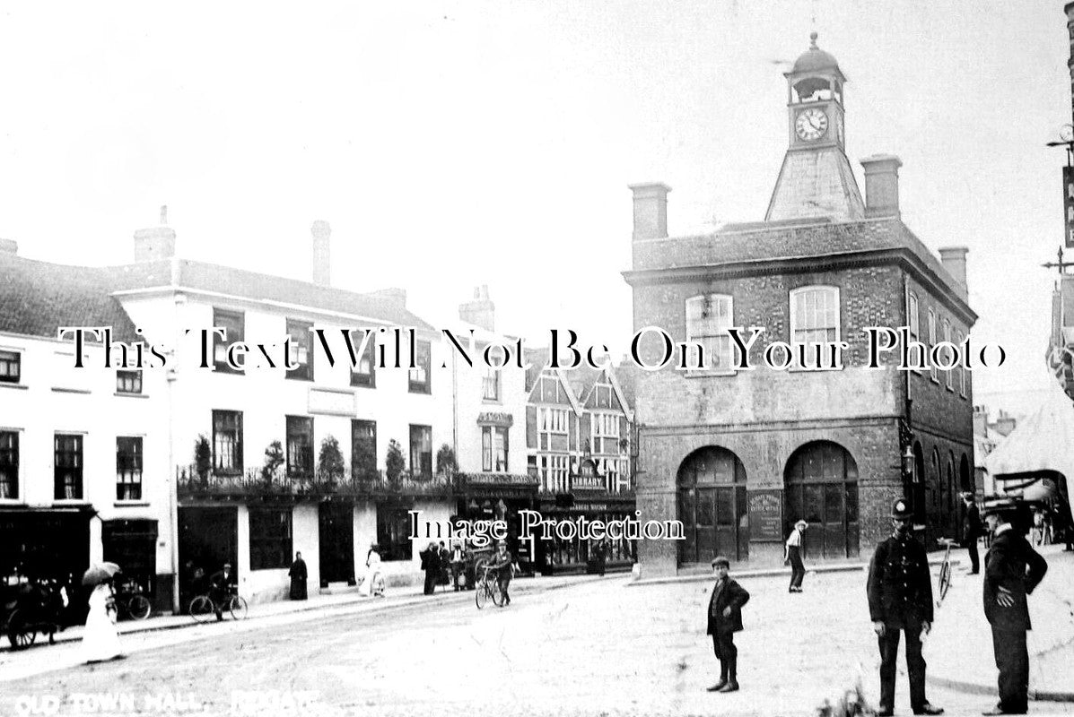 SU 2396 - The Old Town Hall, Reigate, Surrey c1910 – JB Archive