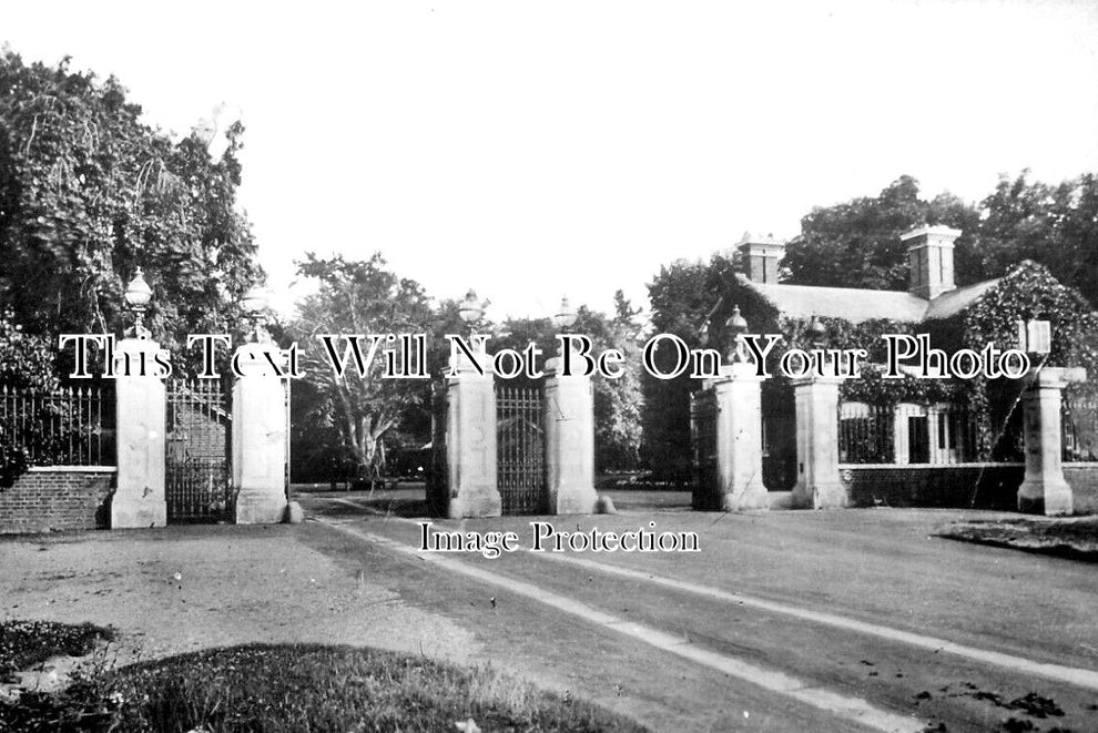 SU 2580 - Entrance Gates, Banstead Asylum Hospital, Surrey – JB Archive