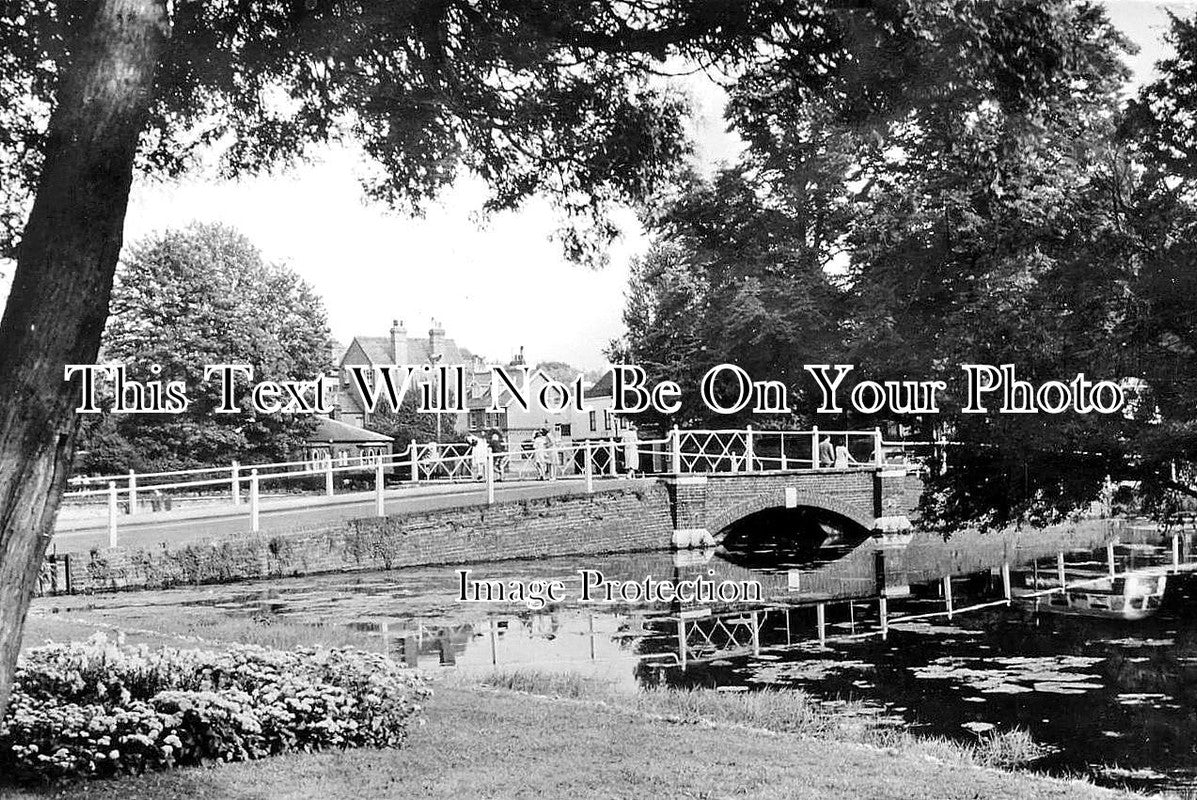 SU 3168 - The Grove, Carshalton, Sutton, Surrey – JB Archive