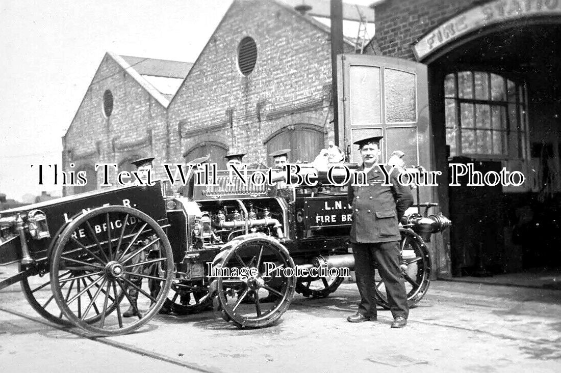 SX 4214 - LNER Fire Brigade Engine & Station, Sussex c1920 – JB Archive