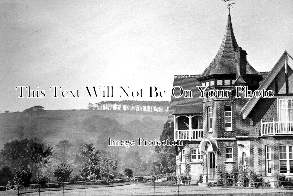 SX 4526 - The Towers, Findon, Sussex – JB Archive