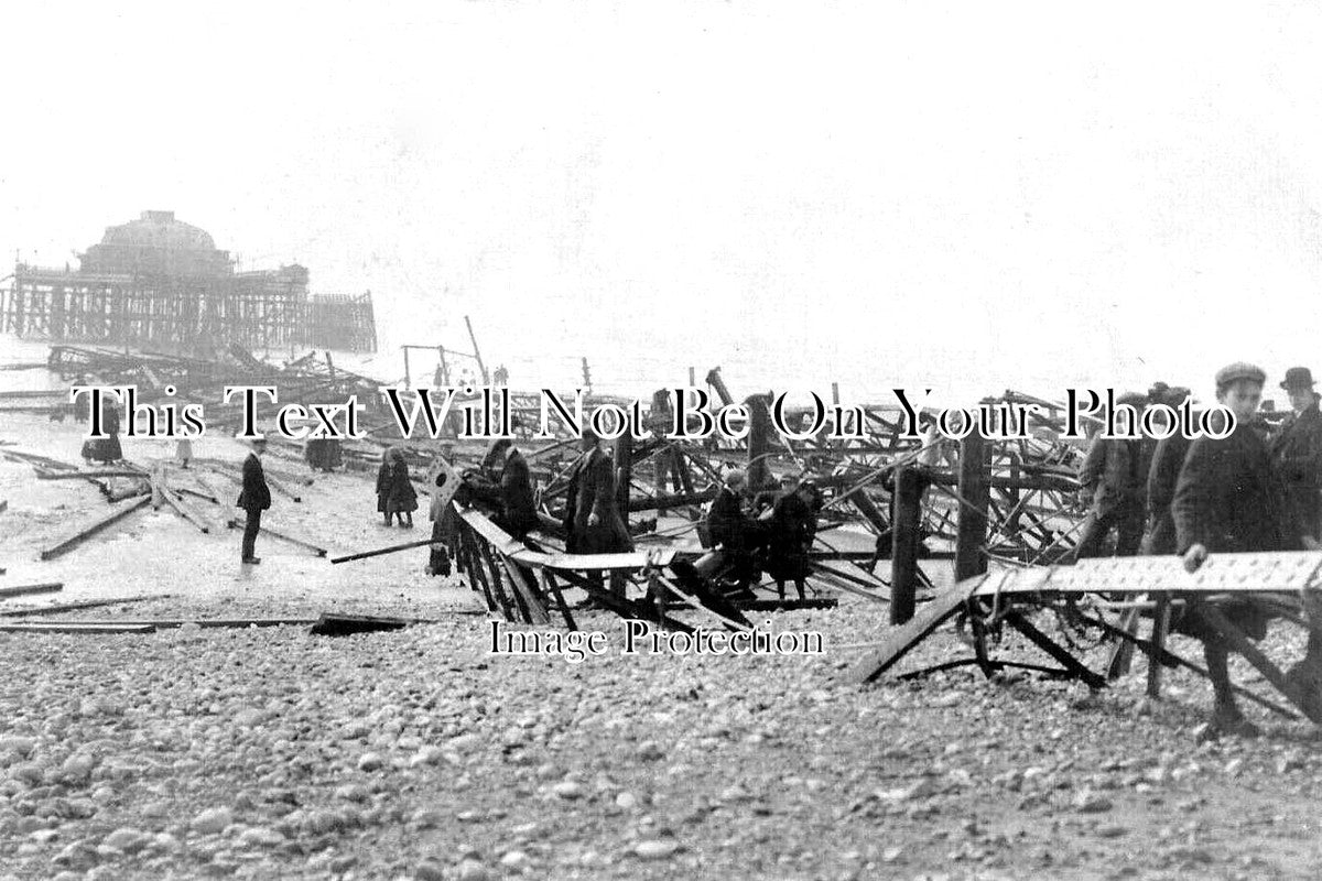SX 5457 - Worthing Pier Disaster, Sussex – JB Archive