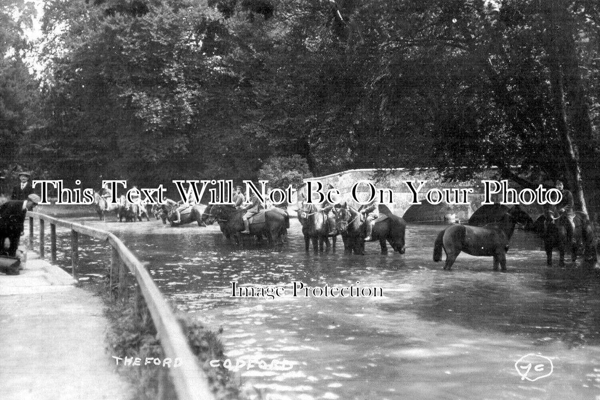 WI 1353 - Soldiers At The Ford, Codford, Wiltshire c1914 WW1 – JB Archive