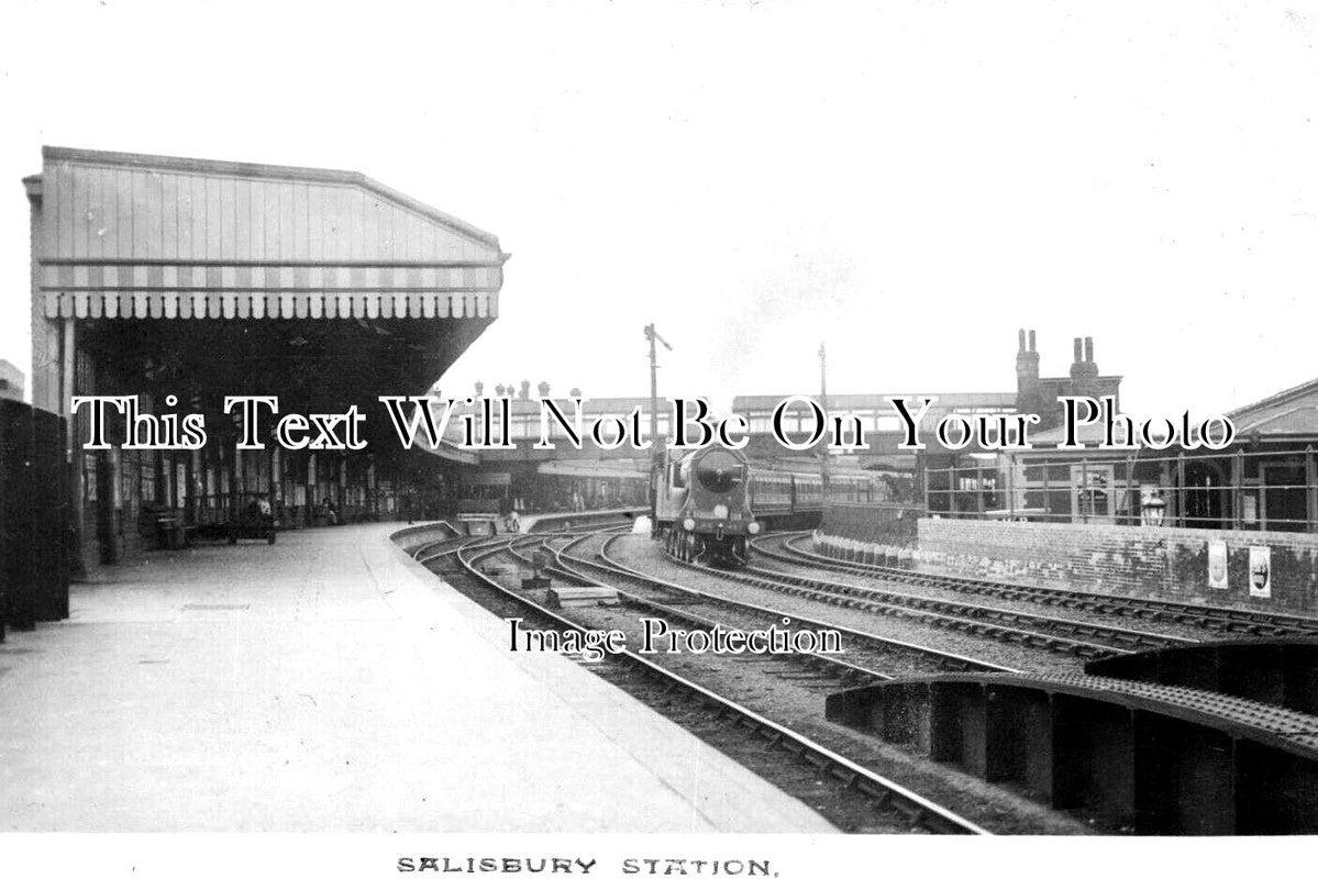 WI 1392 - Salisbury Railway Station, Wiltshire – JB Archive