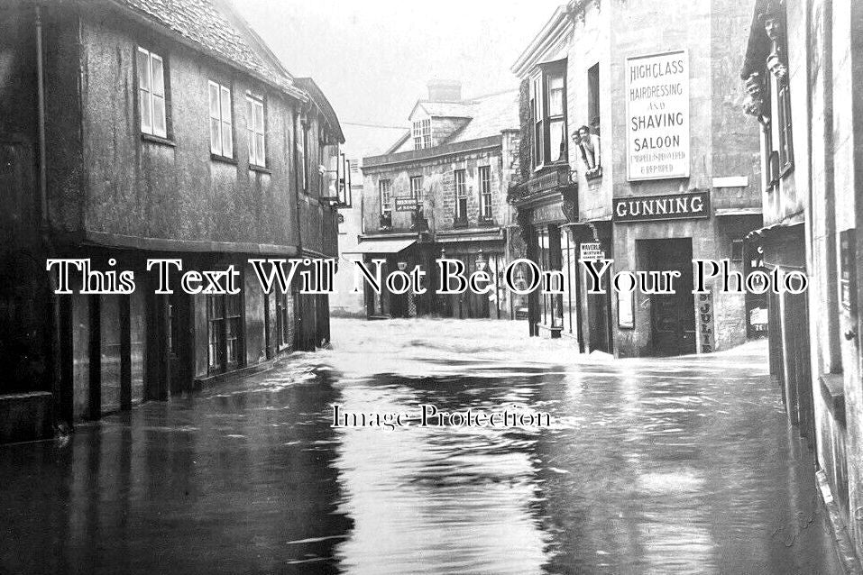WI 1635 - Church Street Floods, Calne, Wiltshire – JB Archive