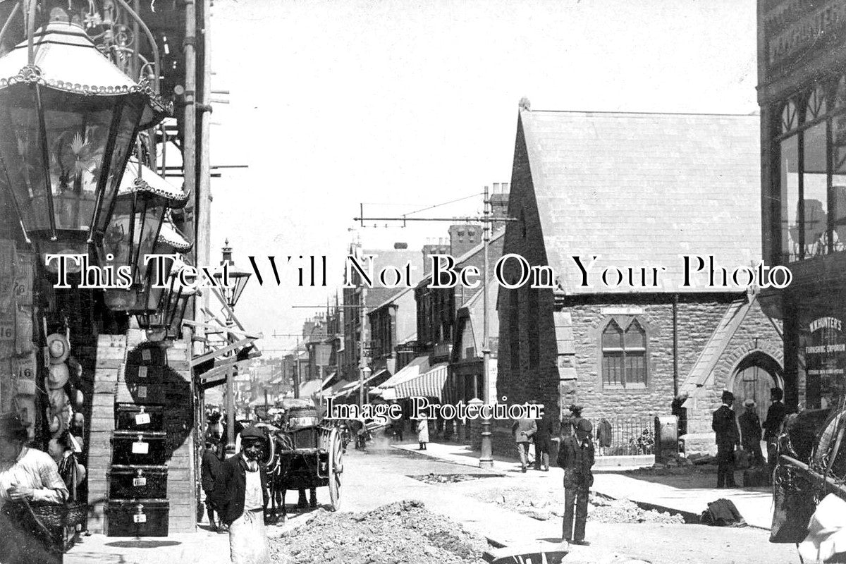 WI 952 - Laying Tram Tracks, Regent Street, Swindon Wiltshire – JB Archive