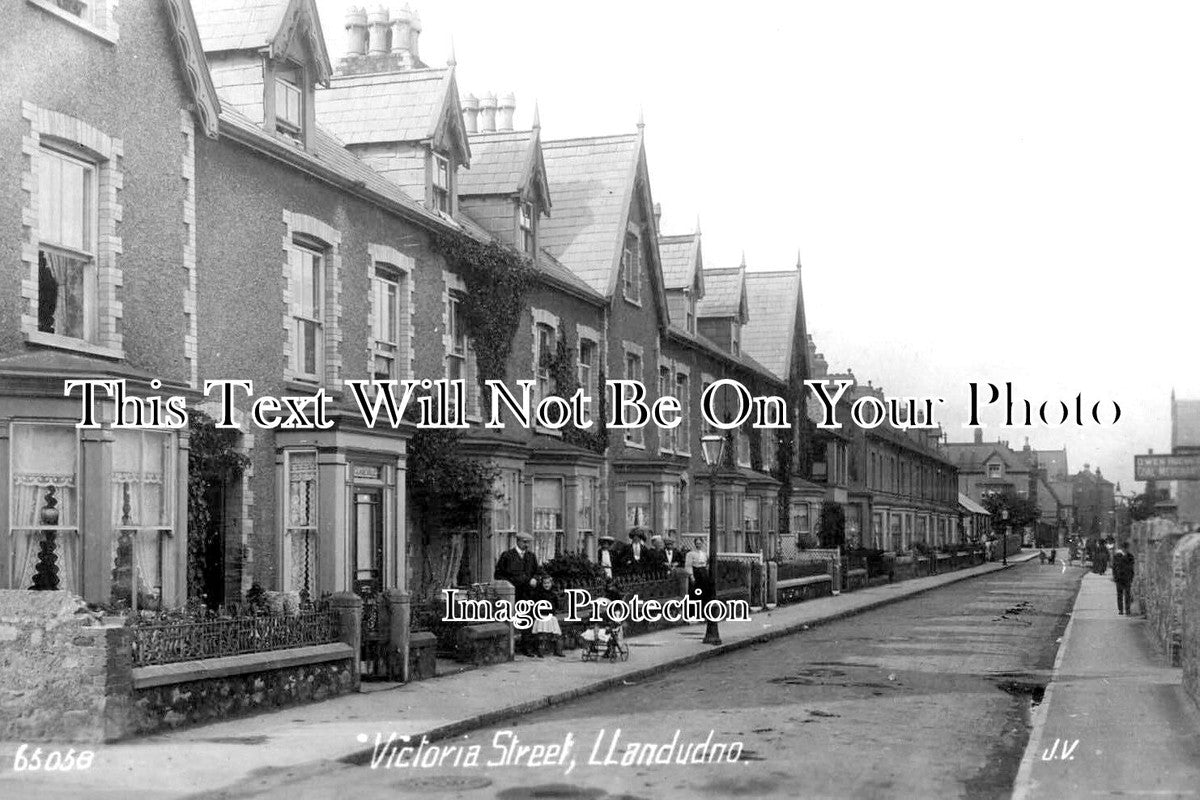 WL 279 - Victoria Street, Llandudno, Wales – JB Archive