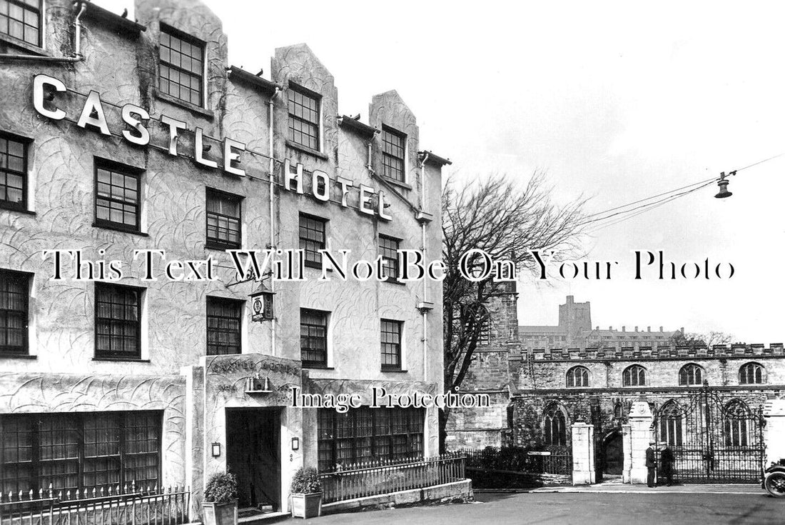 WL 550 - Castle Hotel, Bangor, Wales – JB Archive