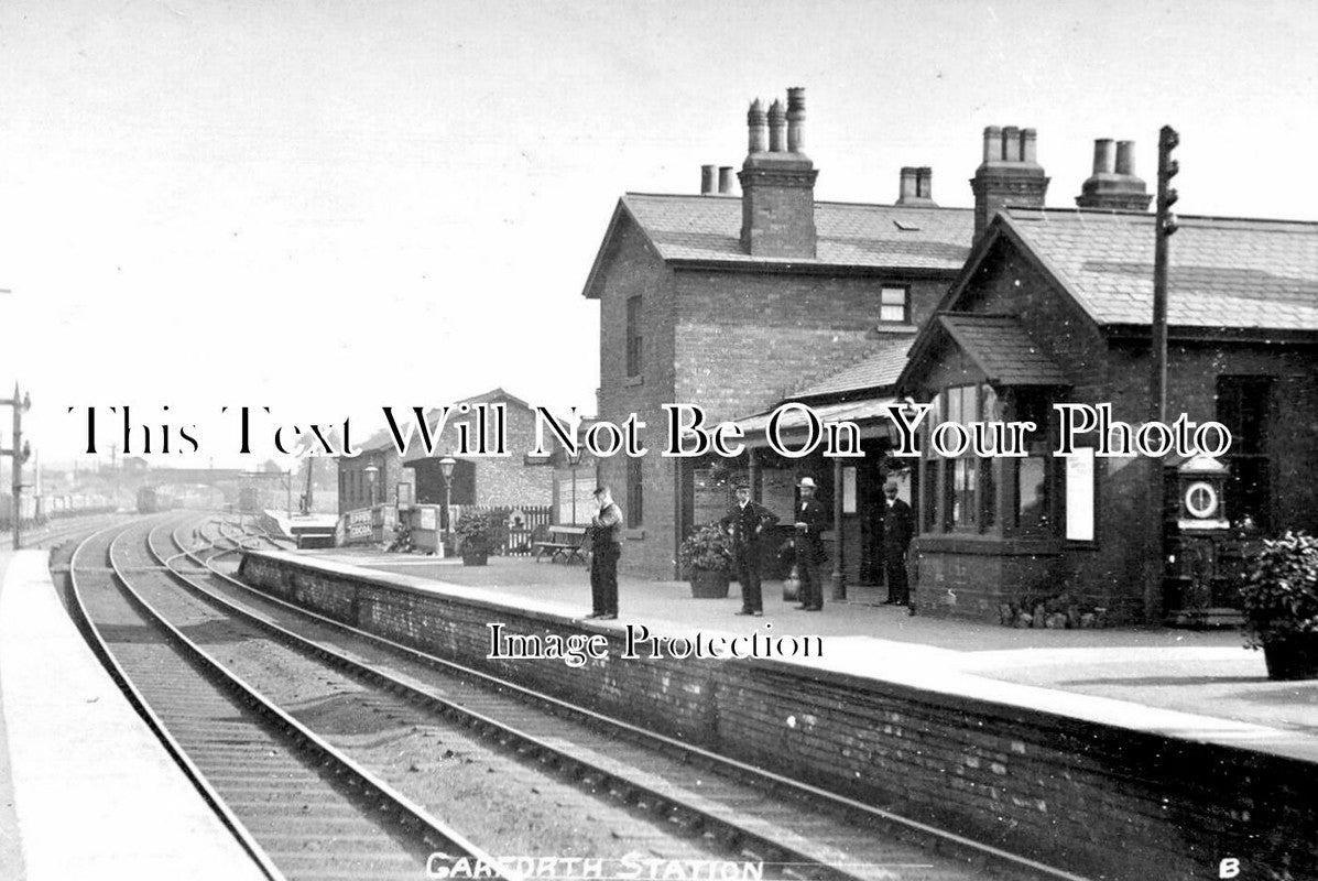 YO 11109 - Garforth Railway Station, Yorkshire – JB Archive