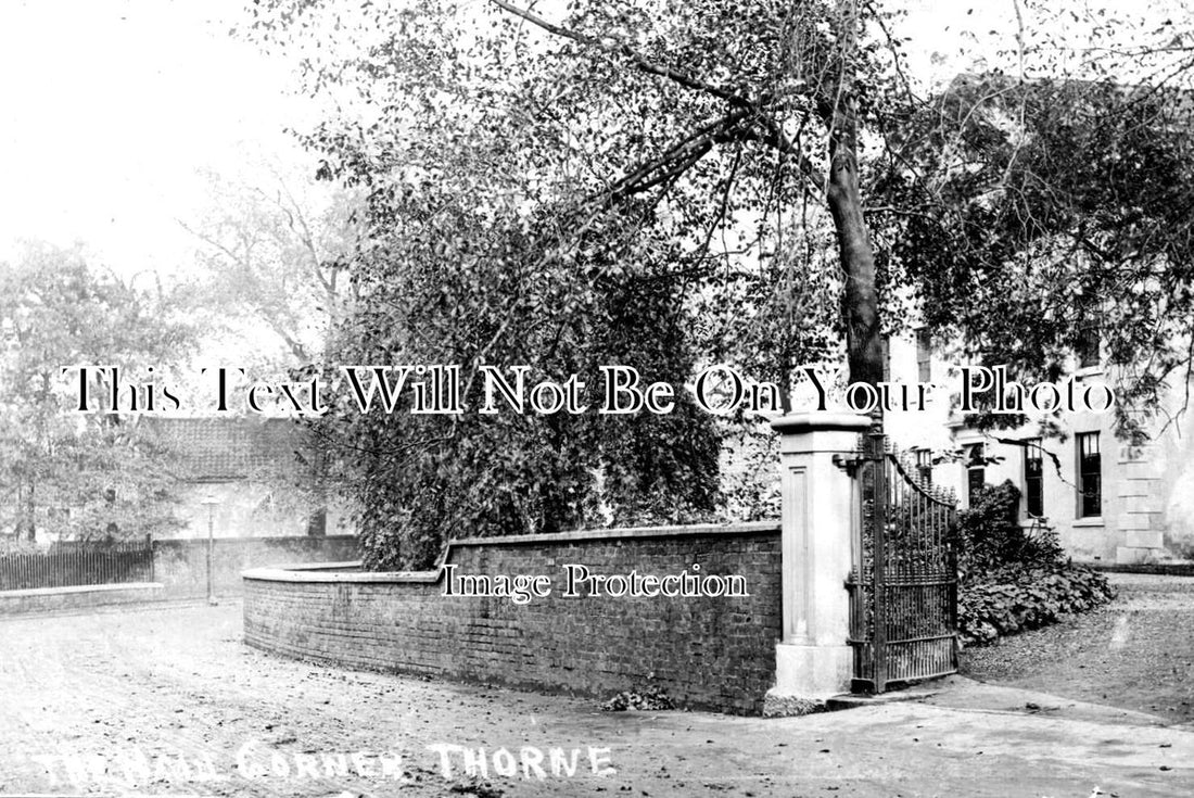 YO 2932 - The Hall Corner, Thorne, Yorkshire – JB Archive