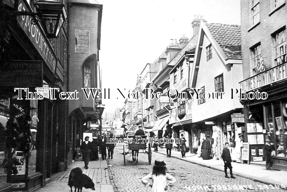 YO 3111 - Fossgate, York, Yorkshire – JB Archive