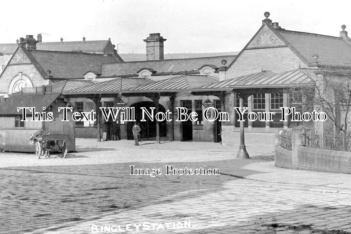 YO 3612 - Bingley Railway Station, Yorkshire – JB Archive