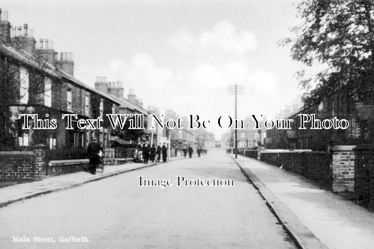YO 4889 - Main Street, Garforth, Yorkshire – JB Archive
