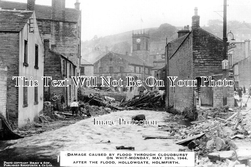 YO 7154 - Flood At Hollowgate, Holmfirth, Yorkshire 1944 – JB Archive