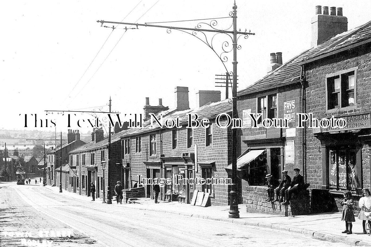 YO 8441 - Town Street, Rodley, Leeds, Yorkshire – JB Archive