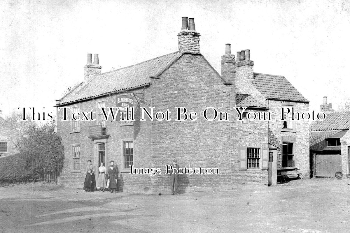 YO 8856 - Blacksmiths Arms Pub, Naburn, Yorkshire – JB Archive
