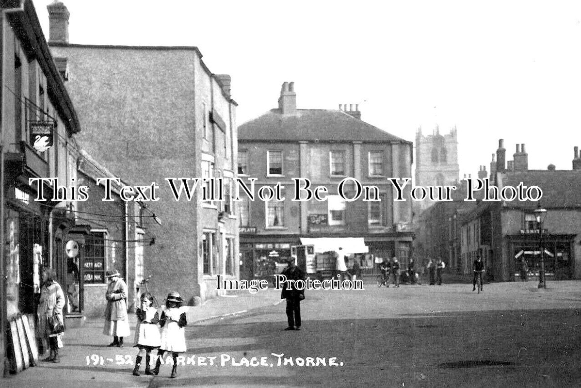 YO 8956 - Market Place, Thorne, Yorkshire – JB Archive