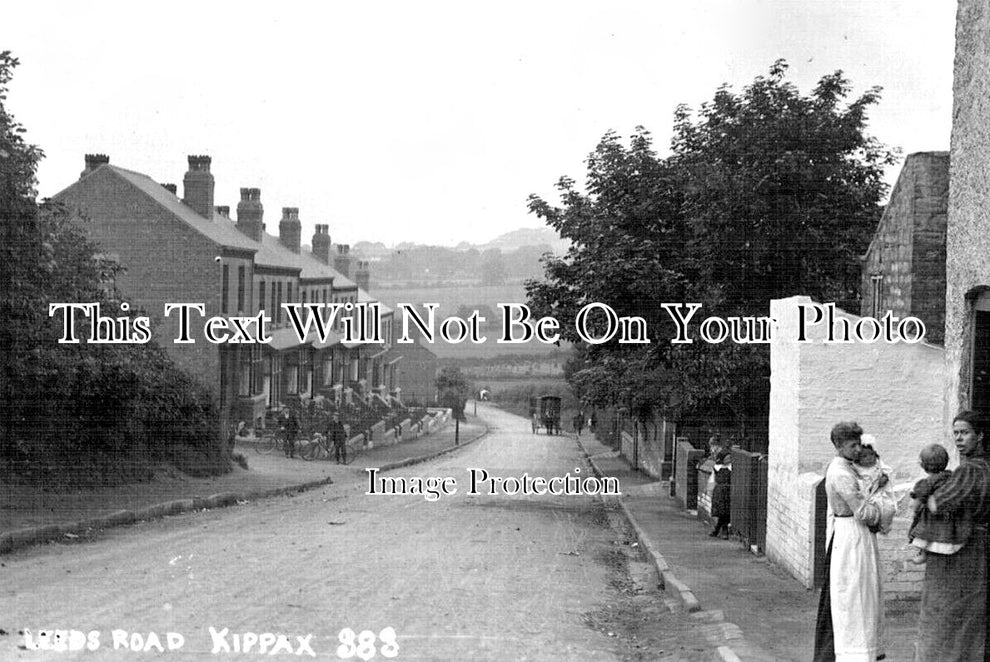 YO 9840 - Leeds Road, Kippax, Yorkshire c1907 – JB Archive